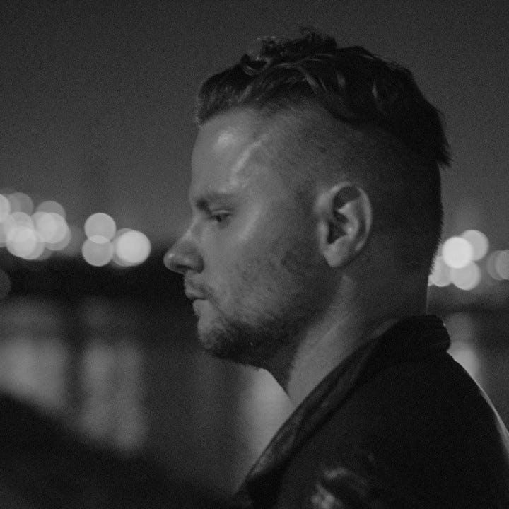 Travis Williams – Medium