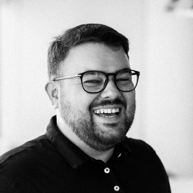 Héctor Martín – Medium