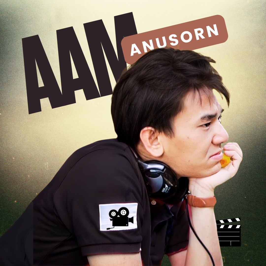 Books – Aam Anusorn – Medium