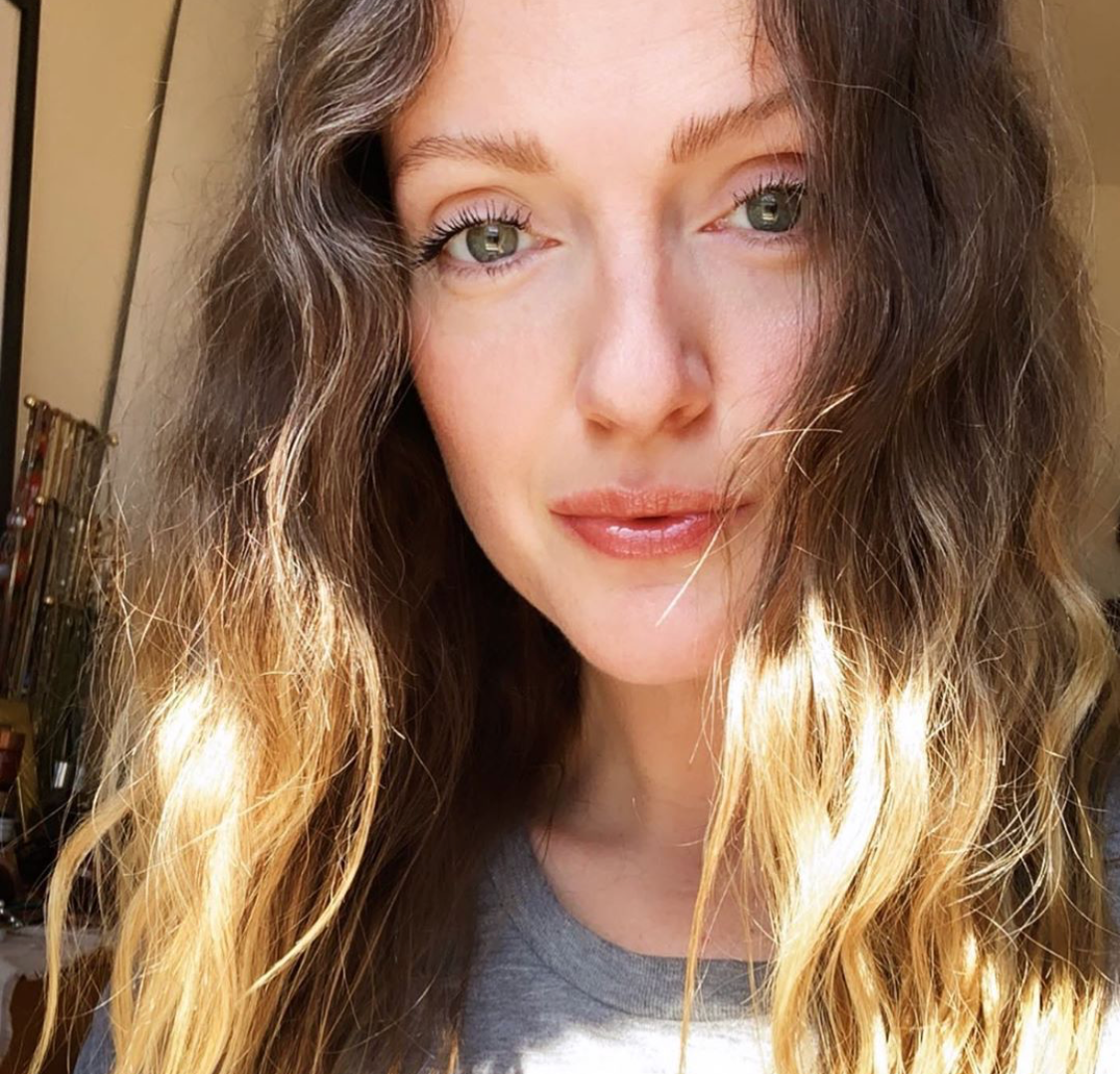 About – Elizabeth Cauvel – Medium