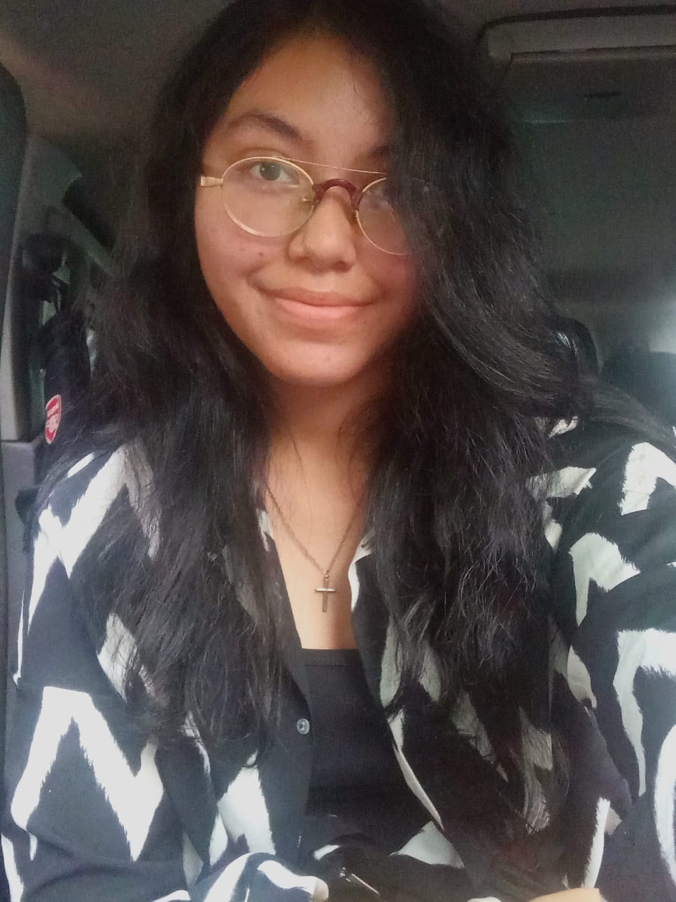 Deniece Naomi Legi – Medium