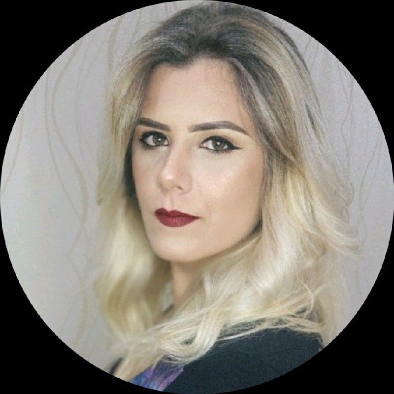 Carol Lavecchia – Medium