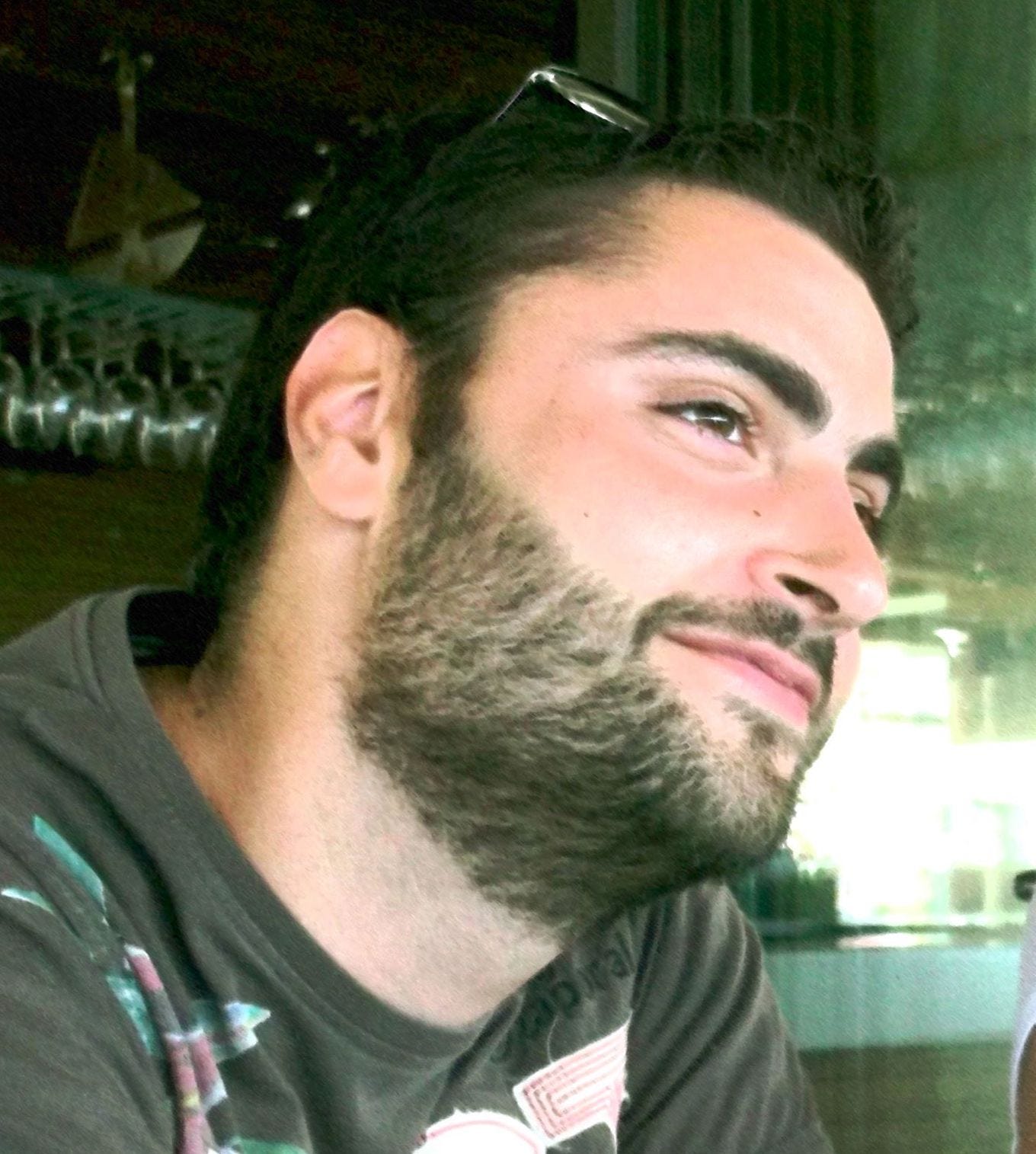 Nikos Anifantis – Medium