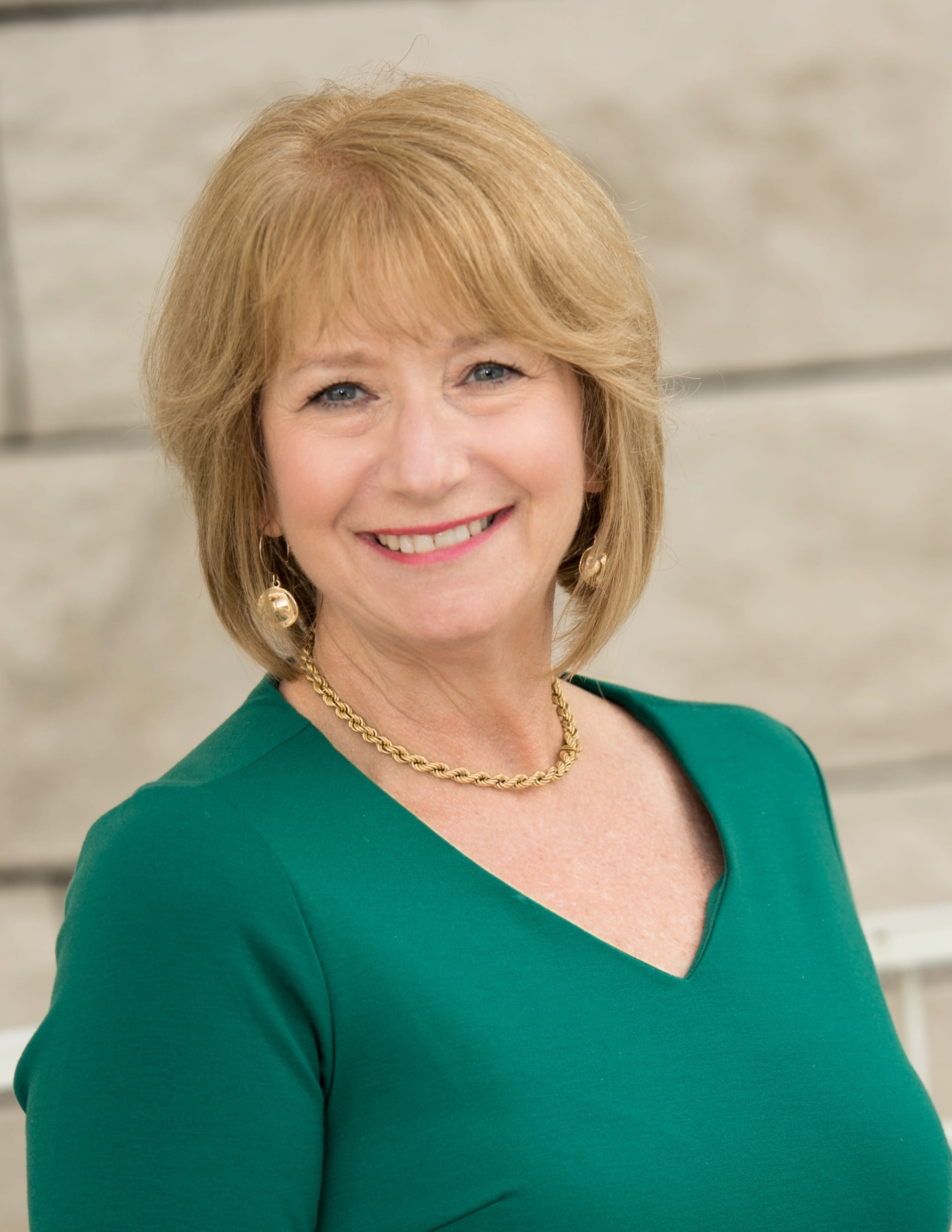 Anne McNeill – Medium