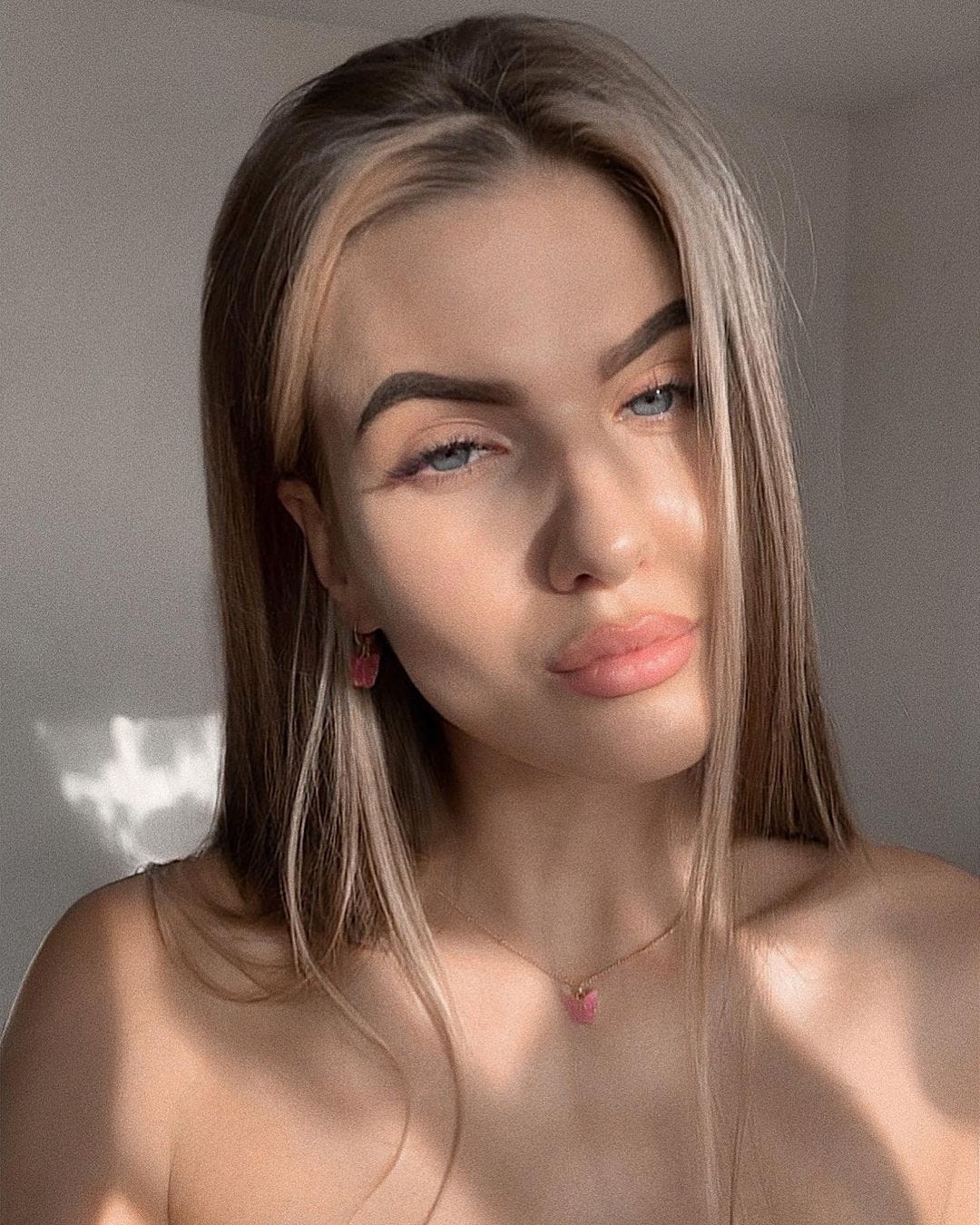 Karina Lavrinenko – Medium