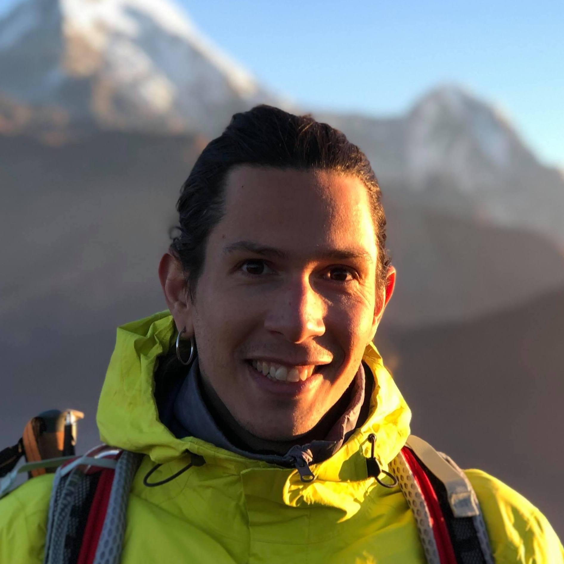 Dimitris Tzortzis – Medium