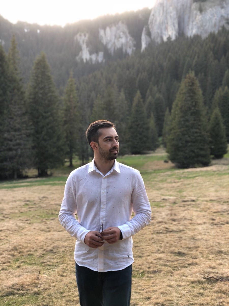 Adrian Tanase – Medium