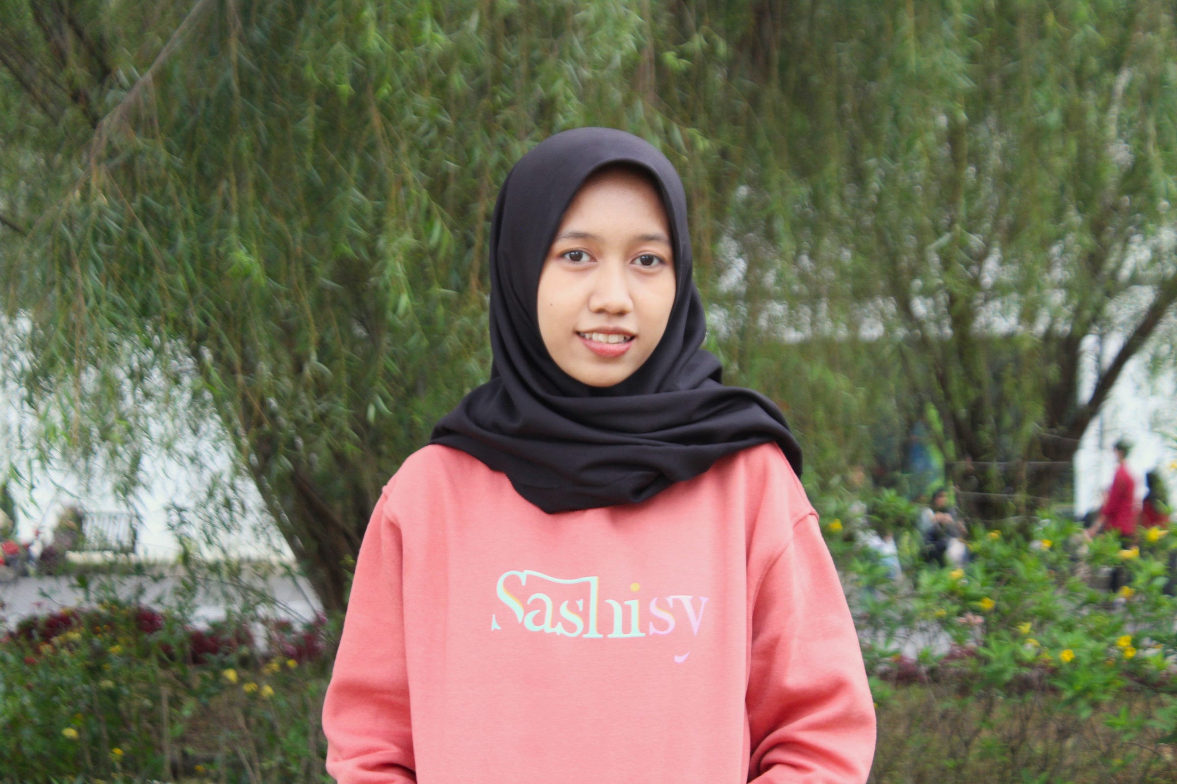 Sashi Syahrani – Medium