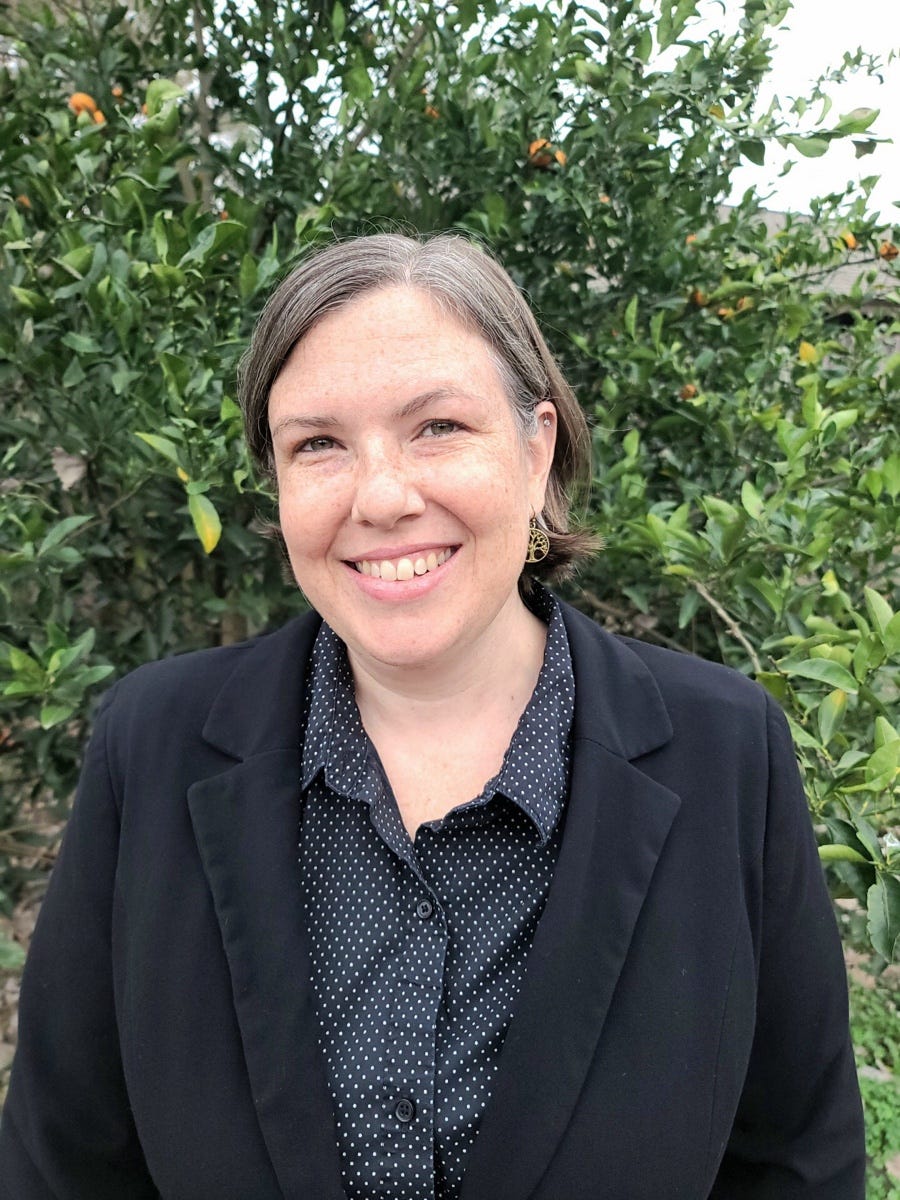 Lynn Longoria – Medium