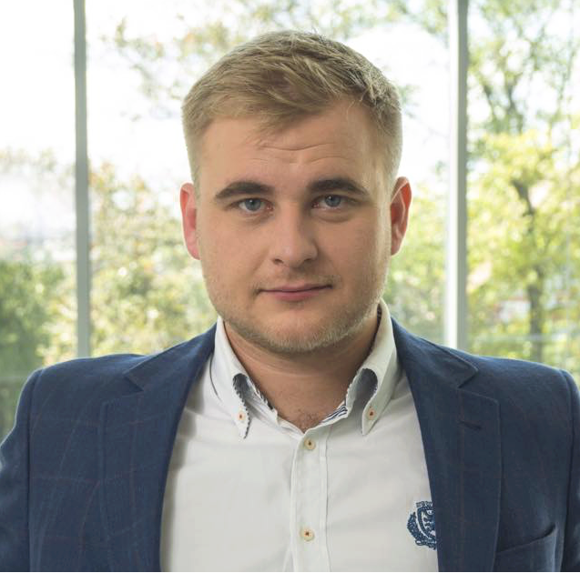 Tomek Czapliński – Medium