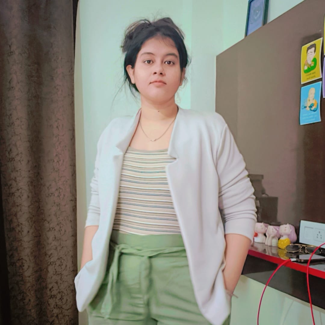 Amina Nasrin – Medium