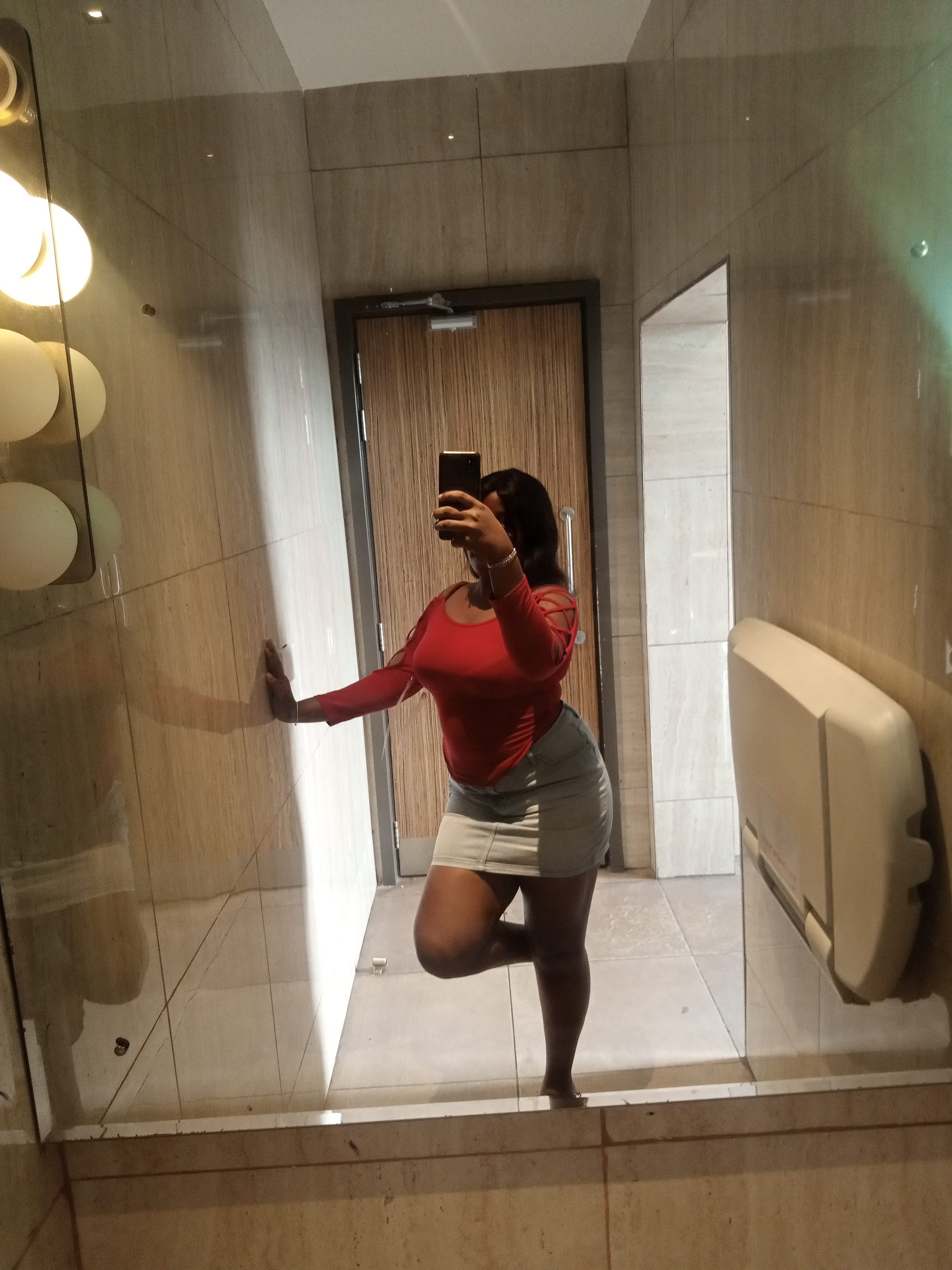 Sarah Ubong – Medium