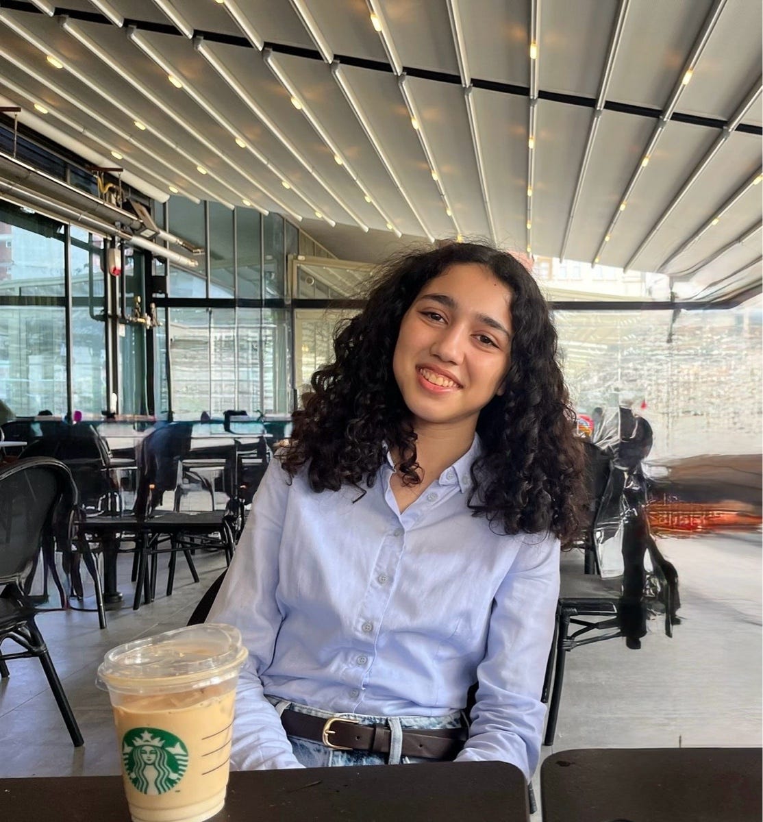 Leyla Omar – Medium