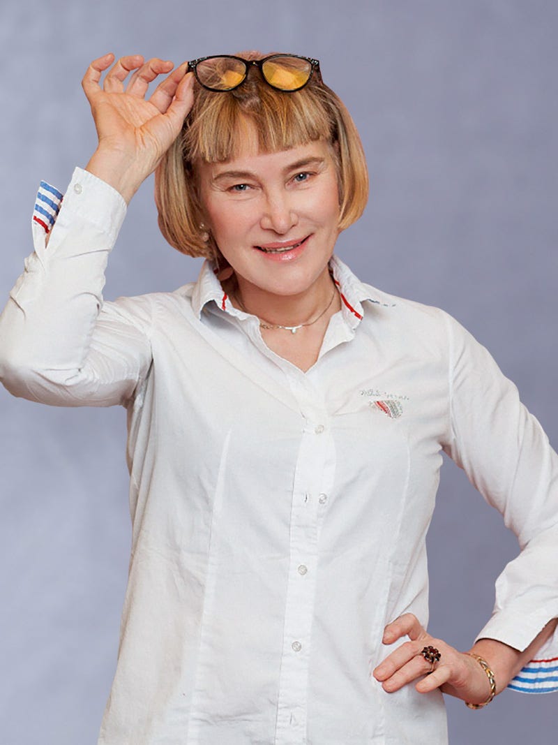 Erika Saban – Medium