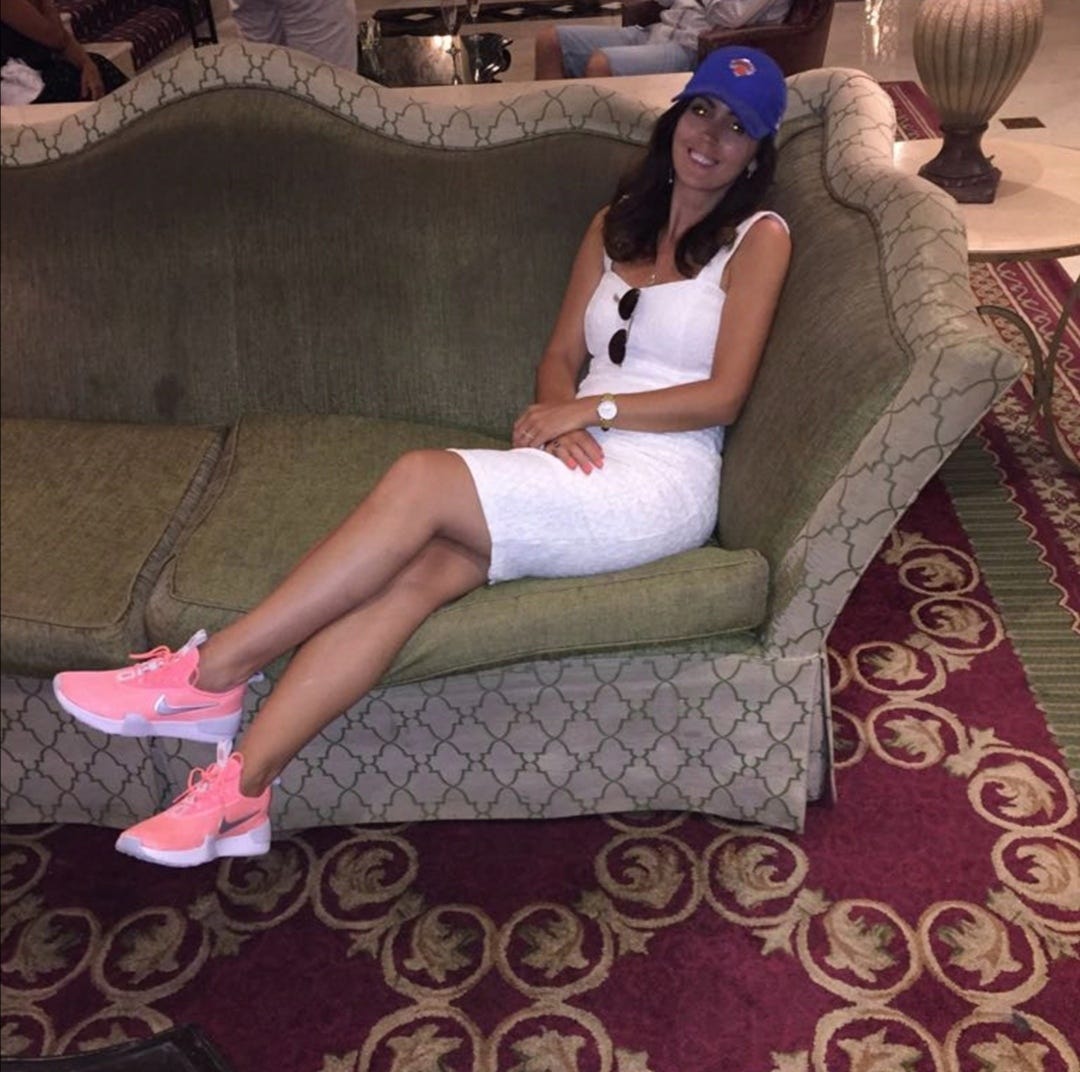 Amanda Eve Rossiter – Medium