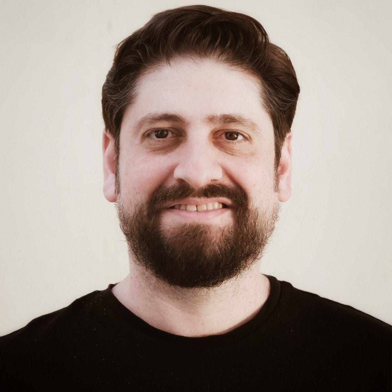 Eyal Ringort – Medium