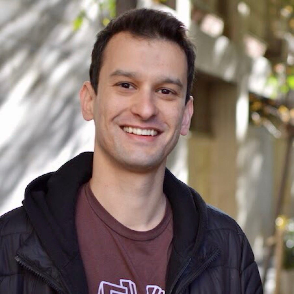 Victor Serta – Medium