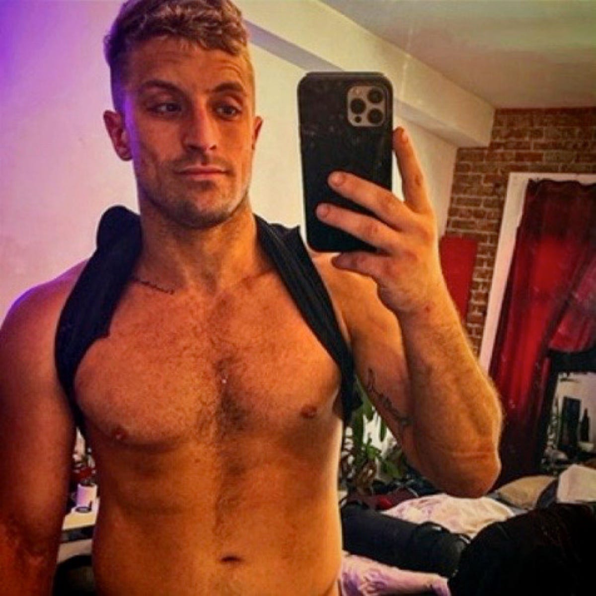 Justin Ryan – Medium