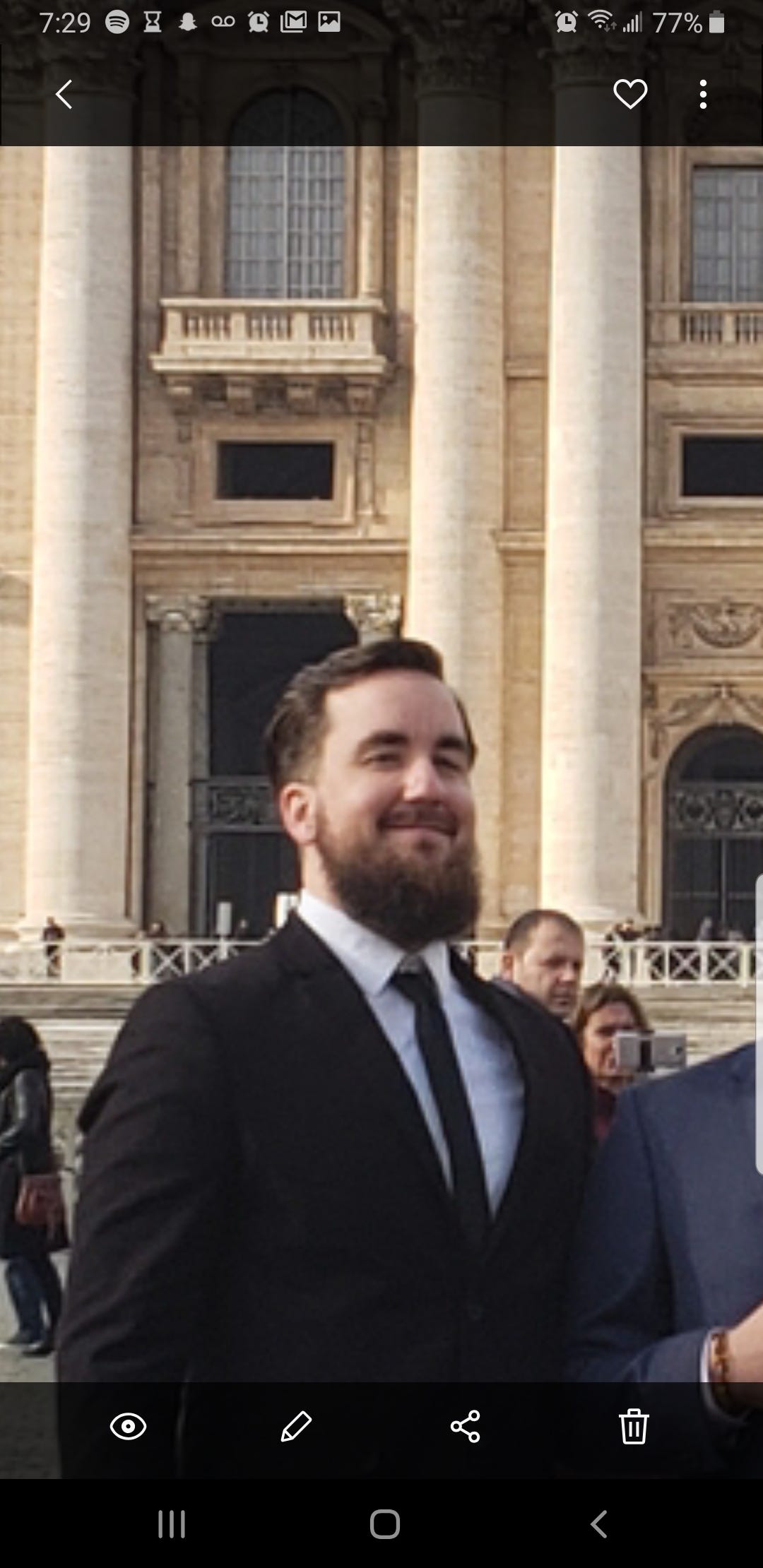 Evan Luke – Medium