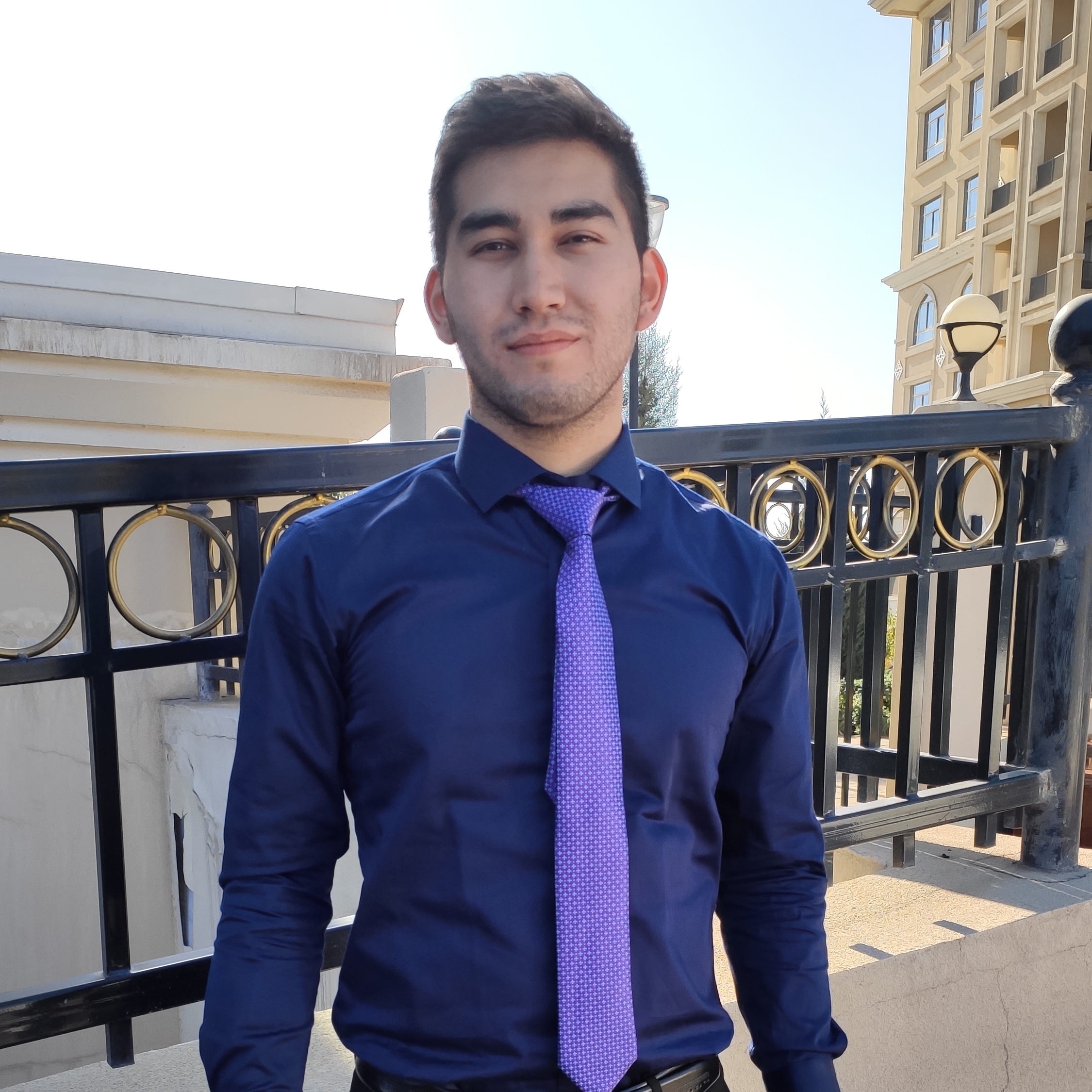 Mukhammad Akilov – Medium