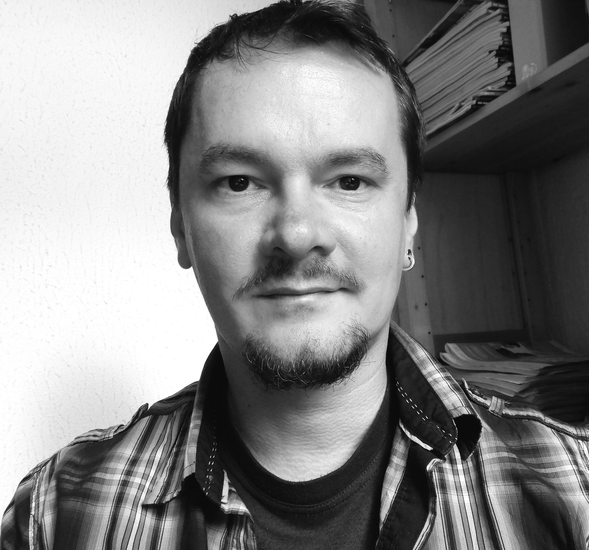 Roland Huse – Medium