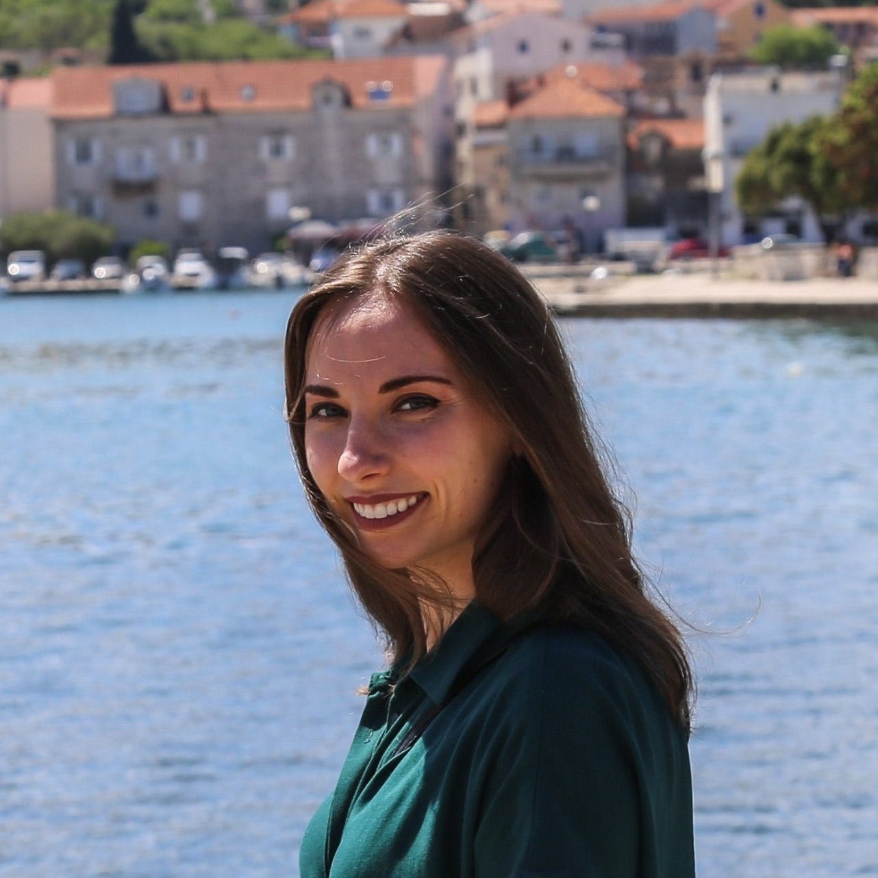 Kristen Loritz – Medium
