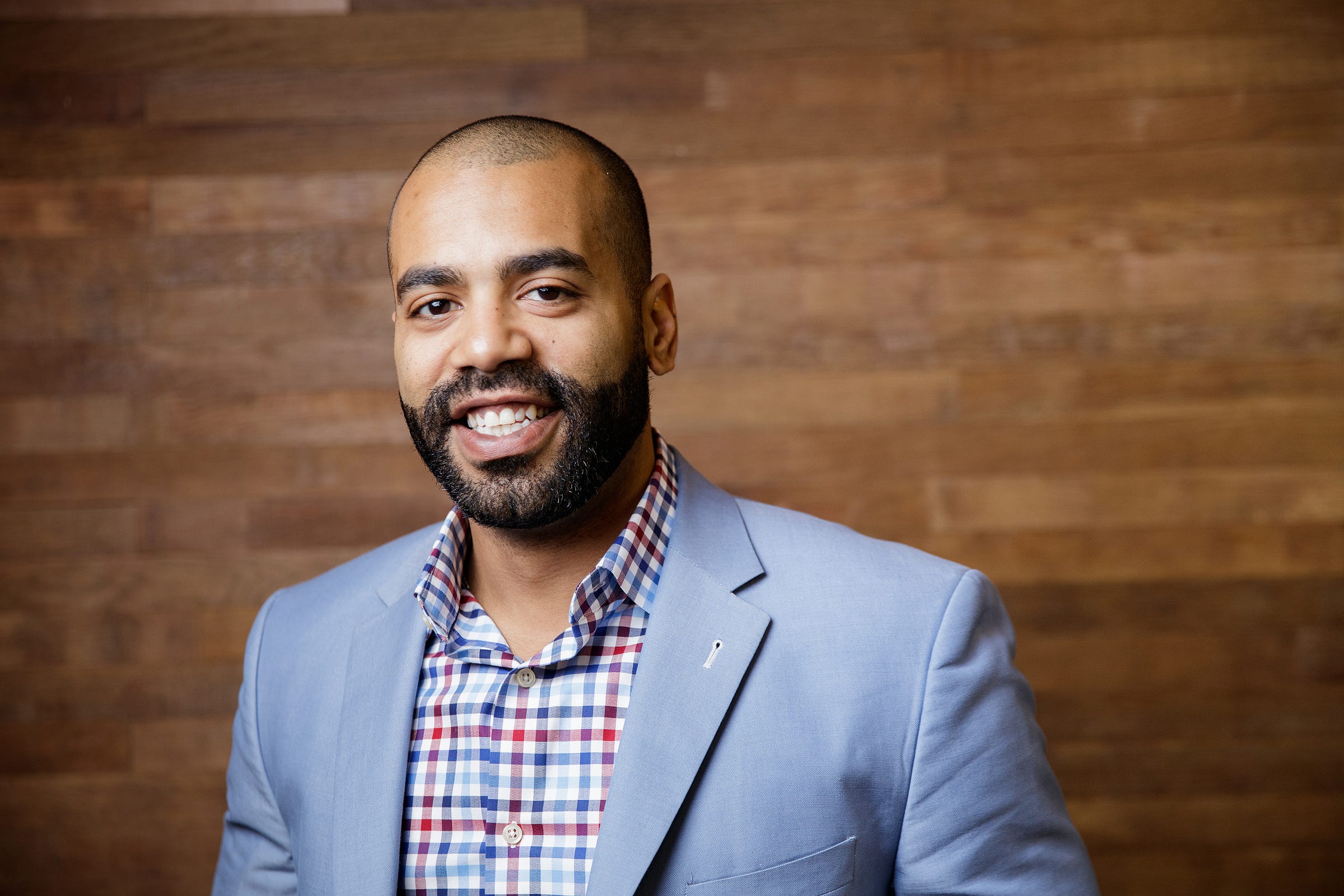 Rudy James – Medium