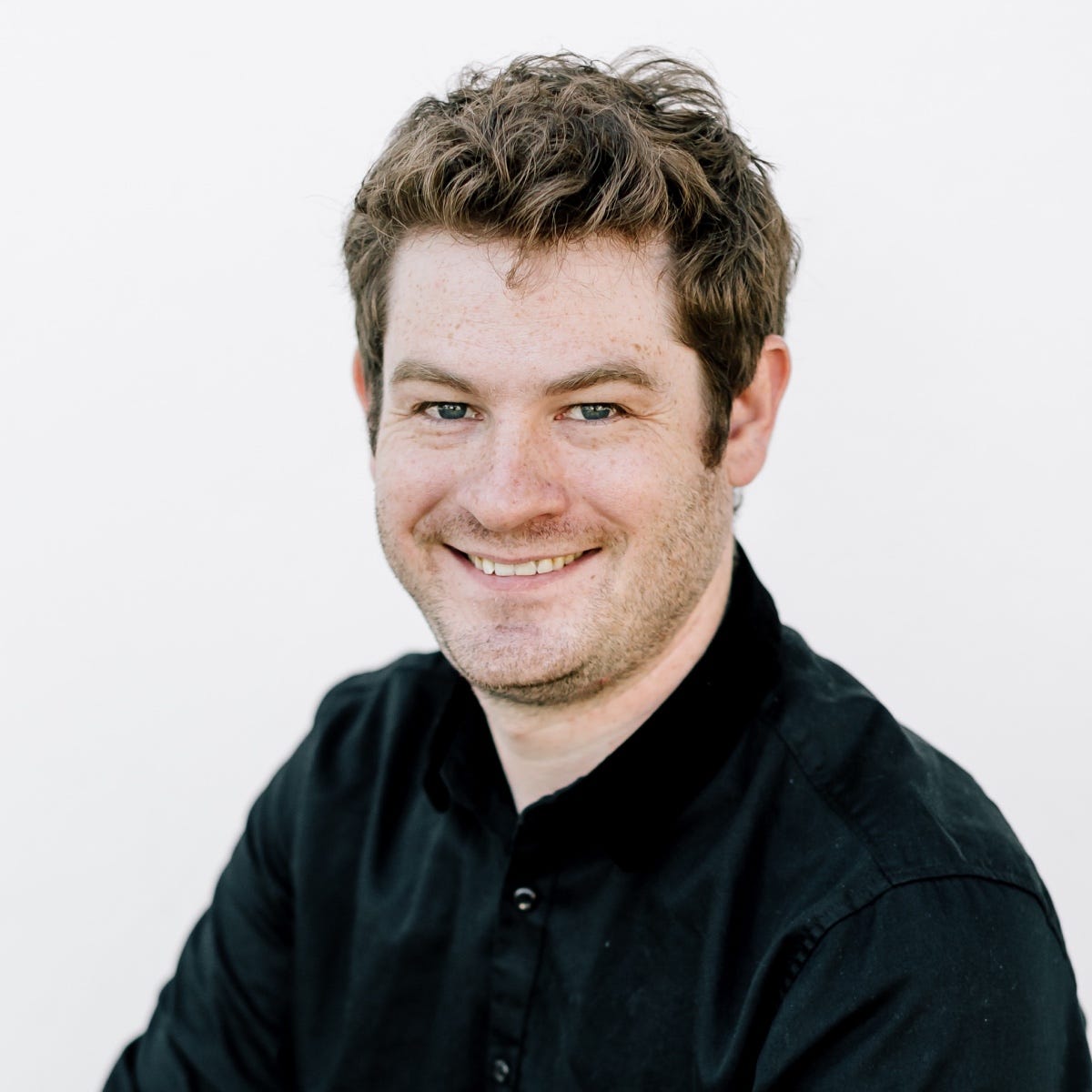 Alex Poythress – Medium