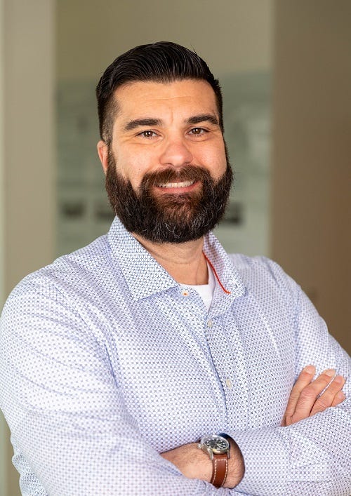 Chris Otjen – Medium