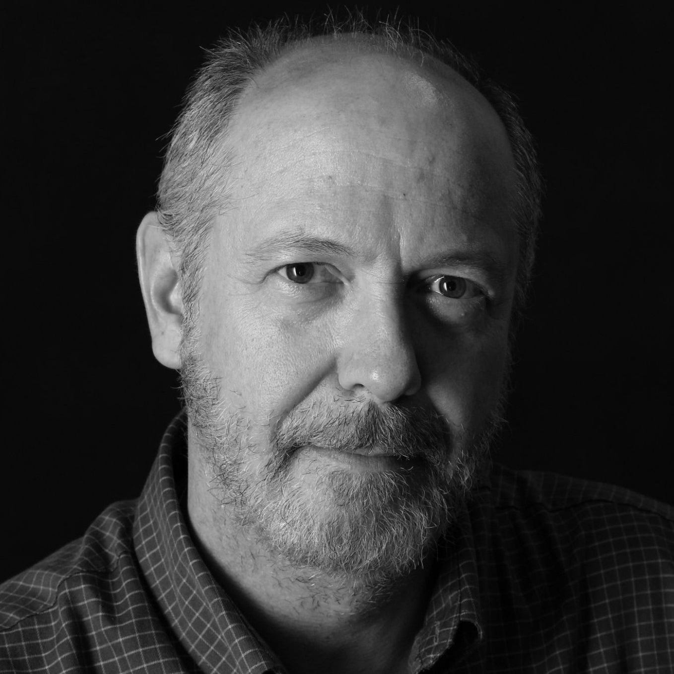 About – Tom Brooks - The Essential Actor's Headgear – Medium