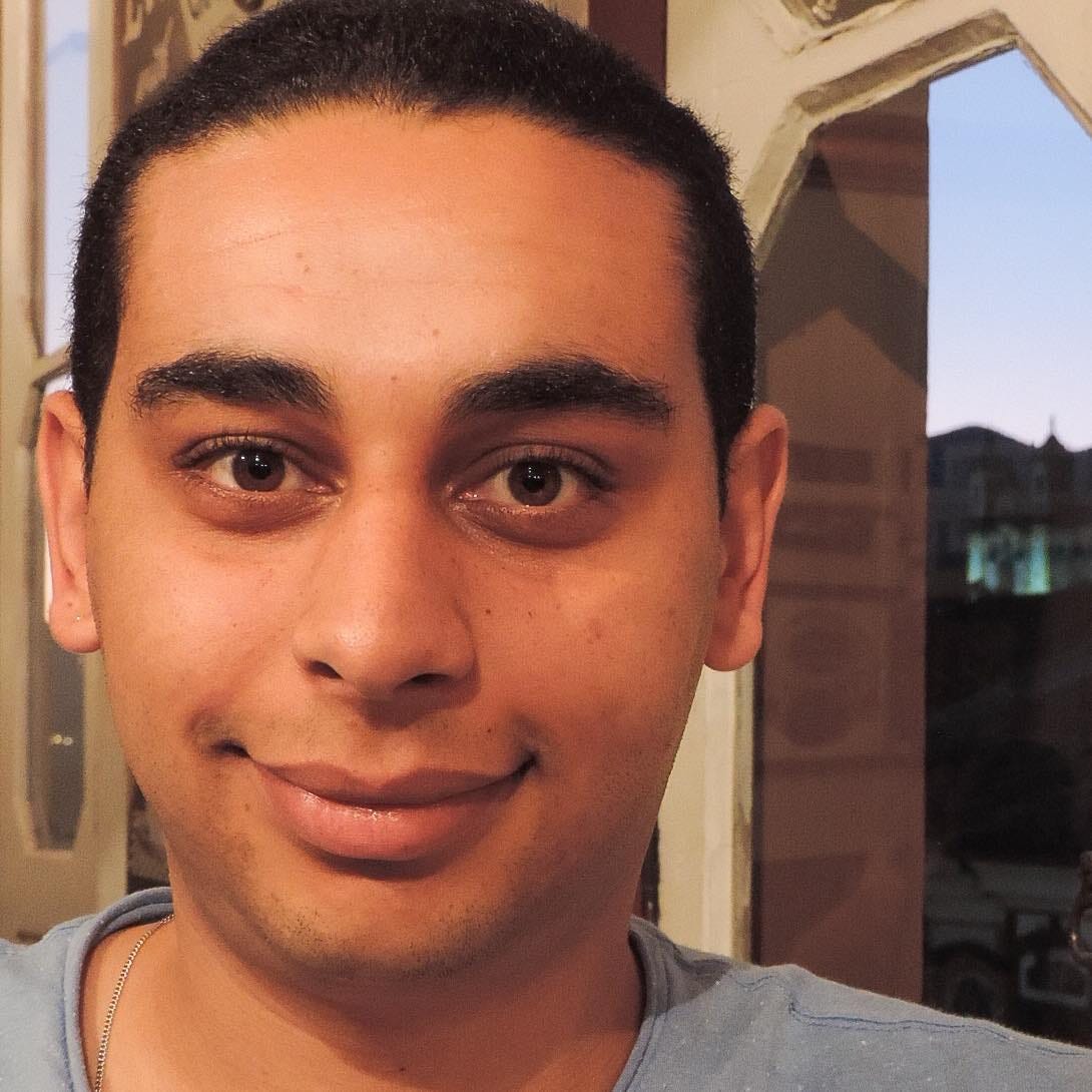 Moises Mota – Medium