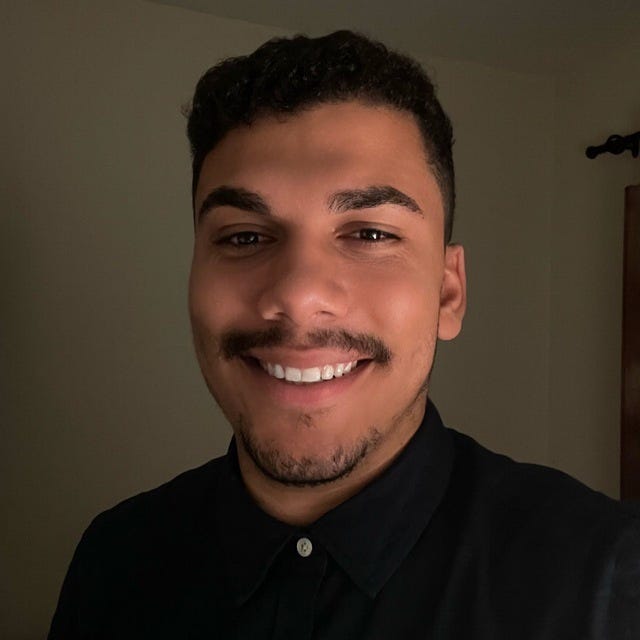 Yan Teixeira – Medium