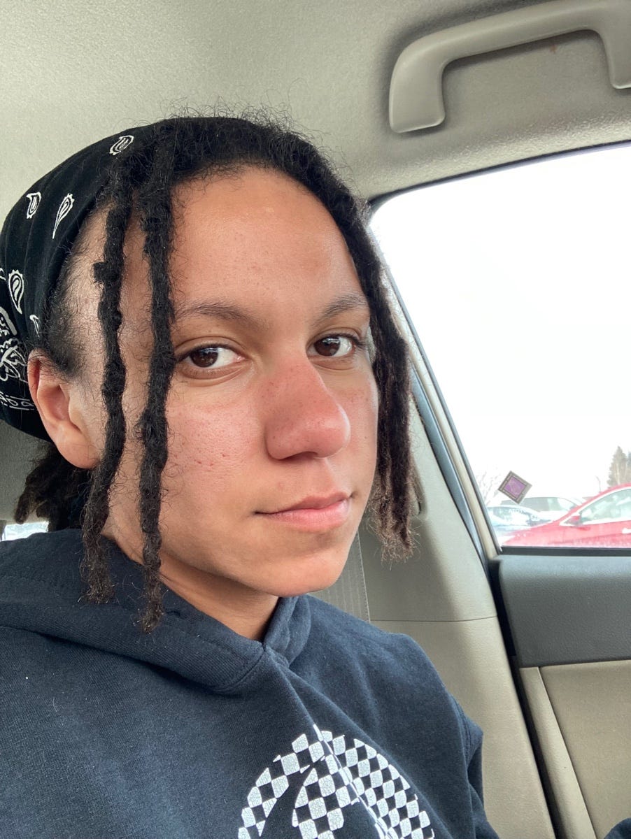 Noel Johnson – Medium