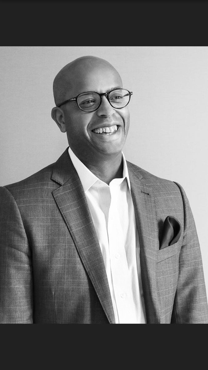 Russell Porter – Medium