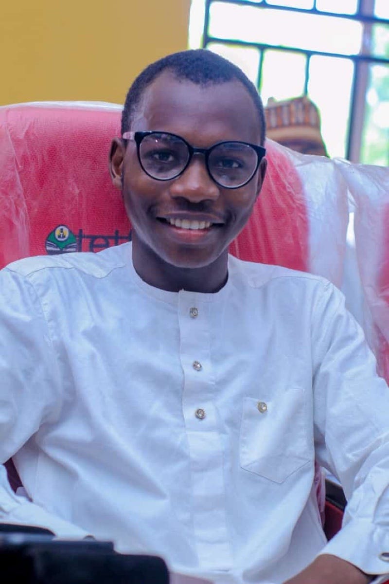 Koiki Abdulbasit – Medium