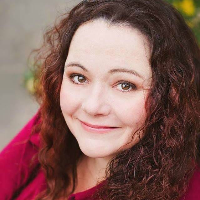 Lily Knowles – Medium