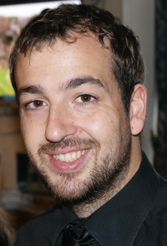 Chris Thomson – Medium