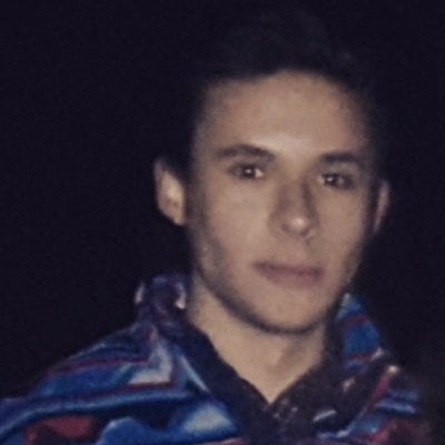 Max Ronai – Medium