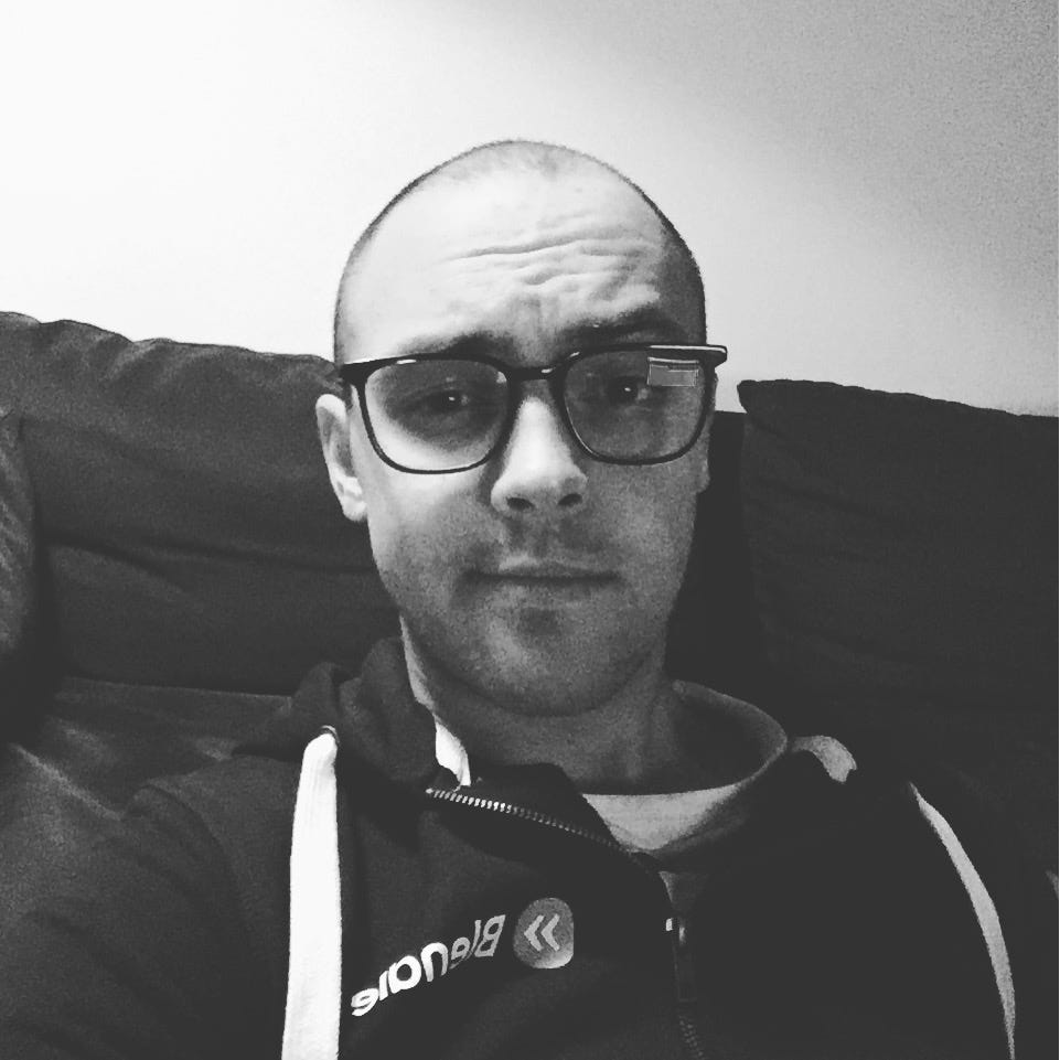 Nick van der Wildt – Medium