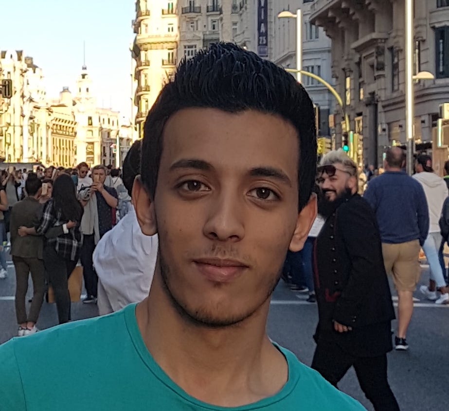 Bouthoukine Ayoub – Medium