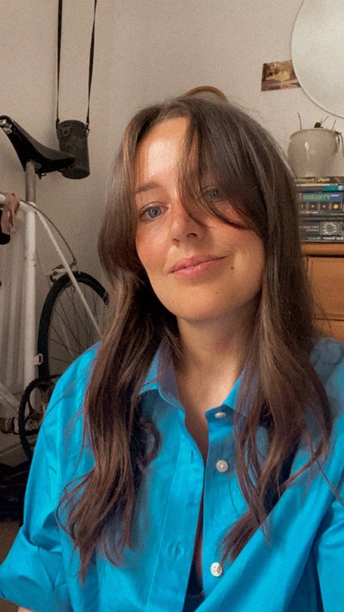 Molly Hills – Medium