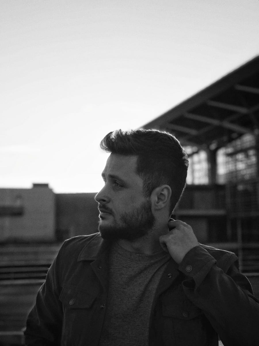 Niko Pleva – Medium