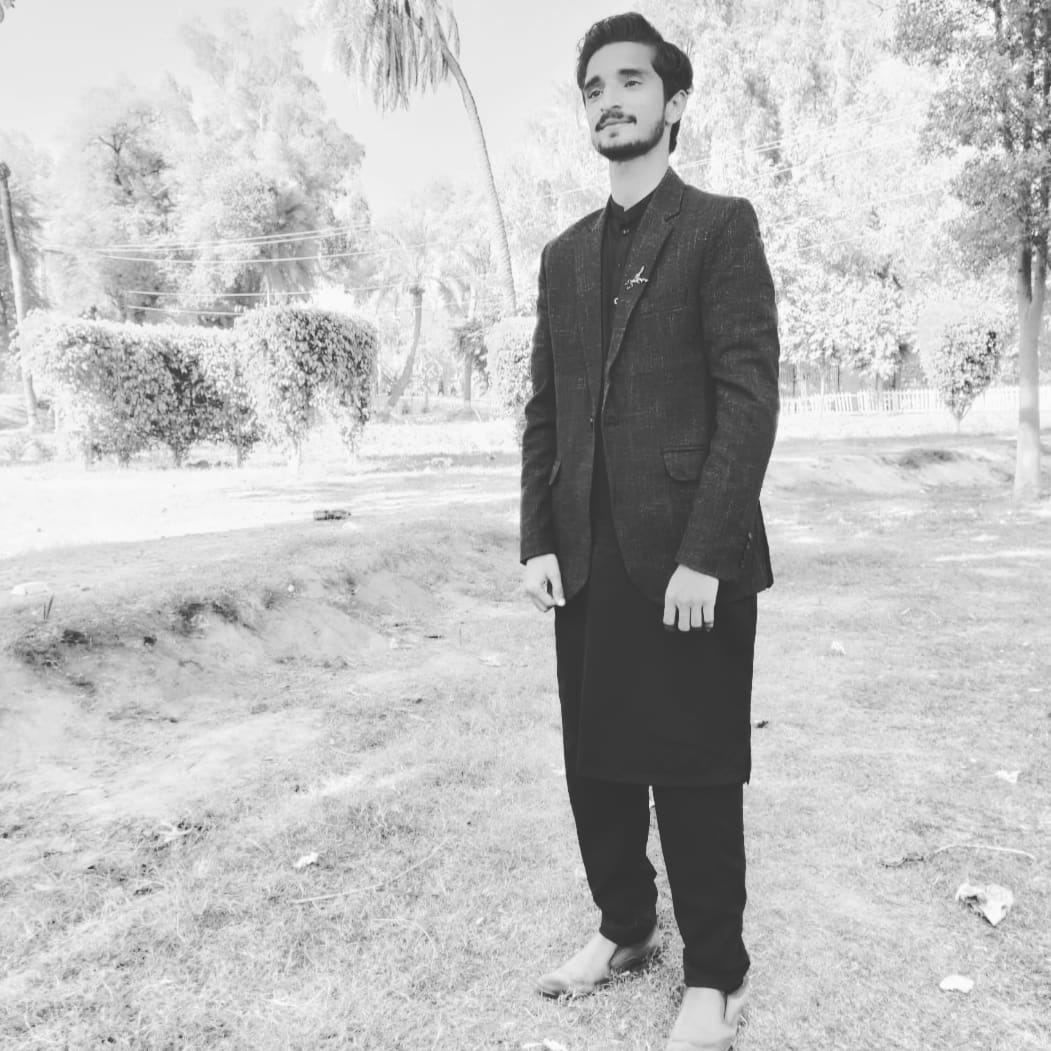 Arslan Awan – Medium