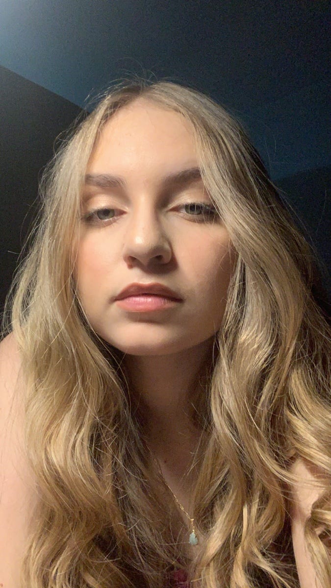 Renata Alves – Medium