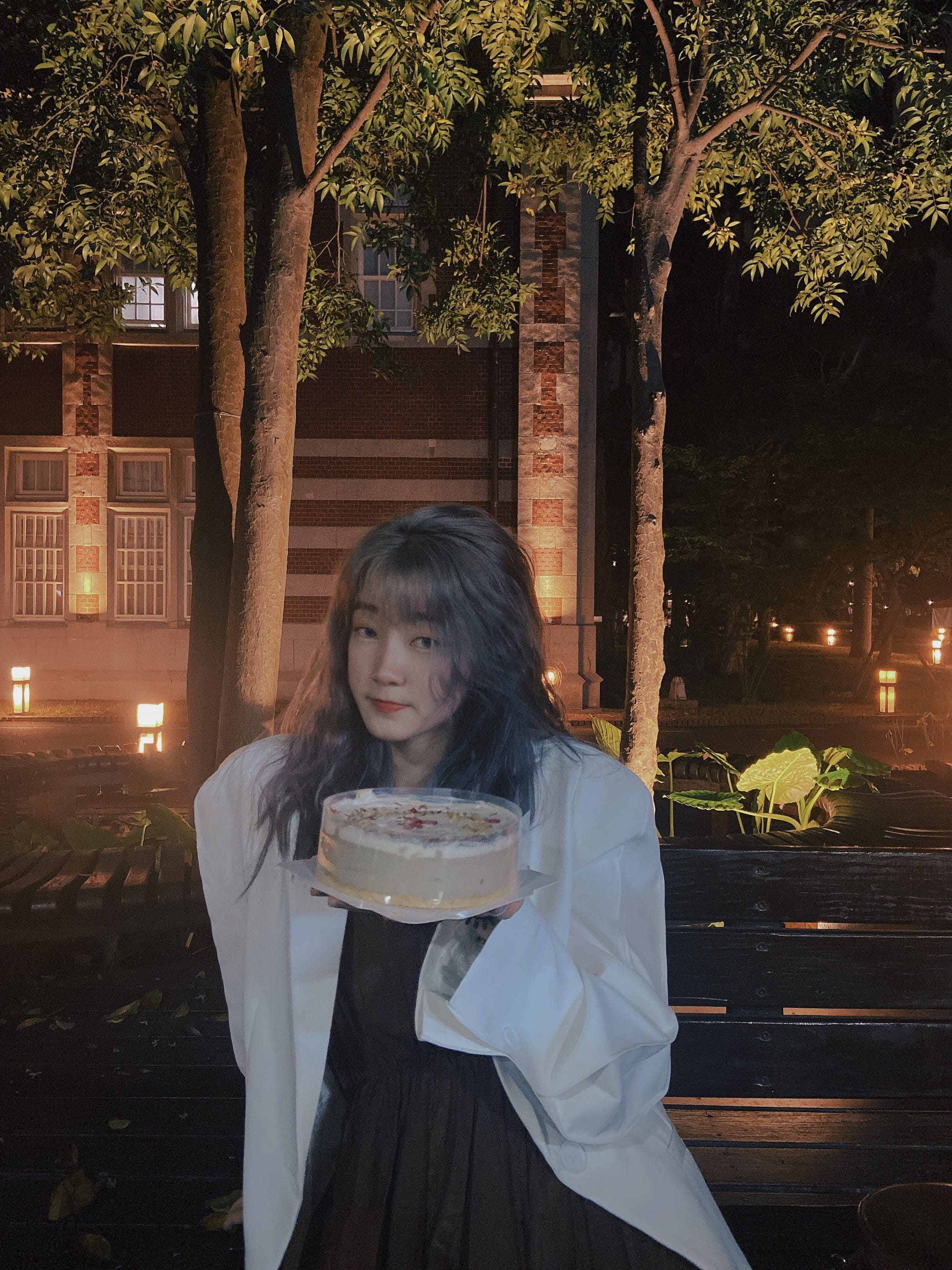 Hui Xin – Medium