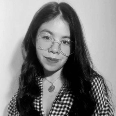 Lucía Castro – Medium