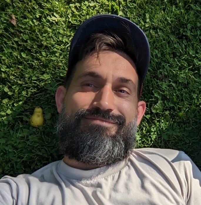 Anton Kypiatkov – Medium