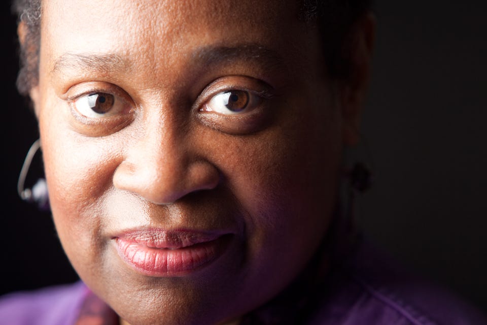 Elaine Mack – Medium