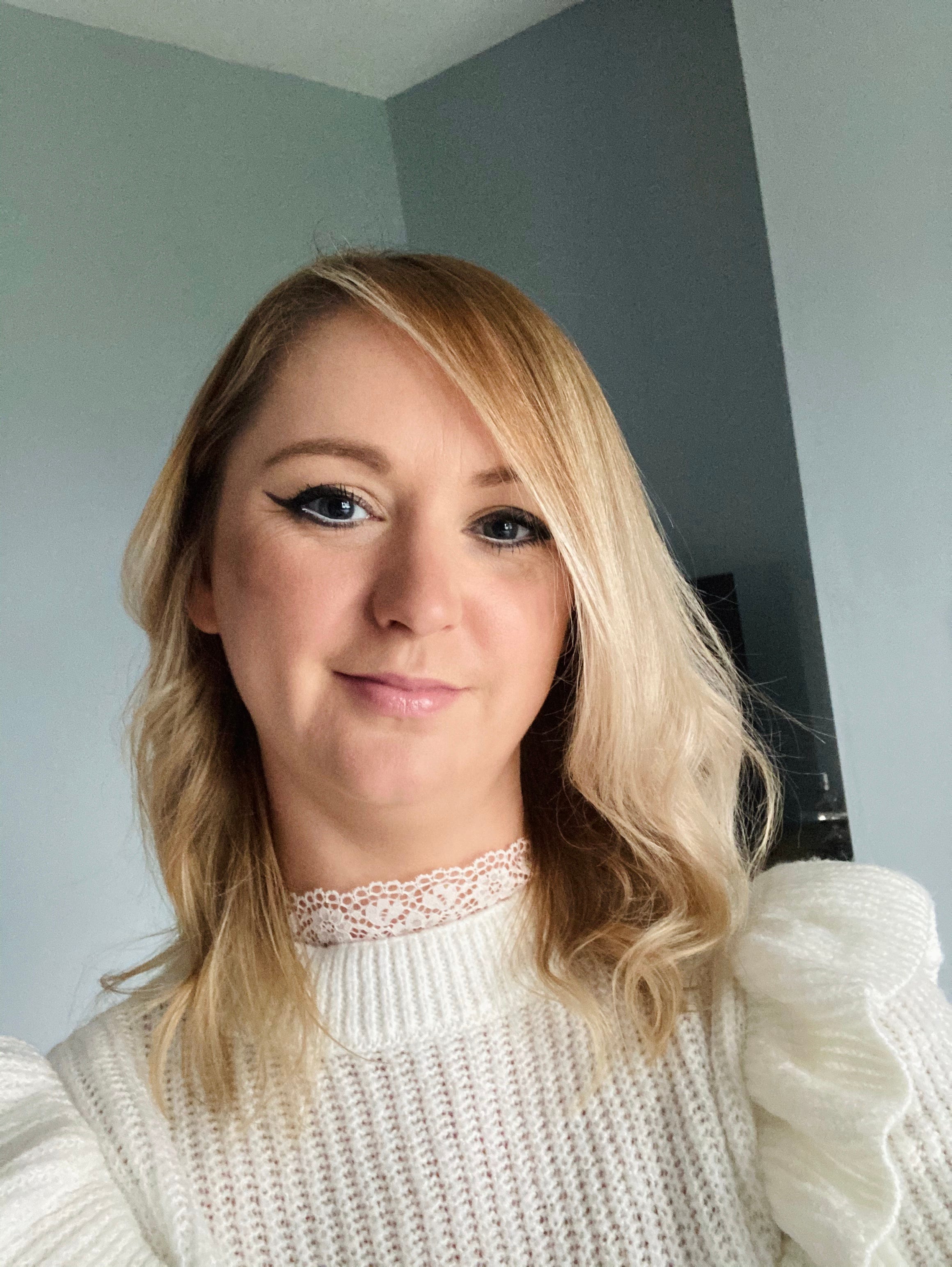 Rochelle Tattersall – Medium