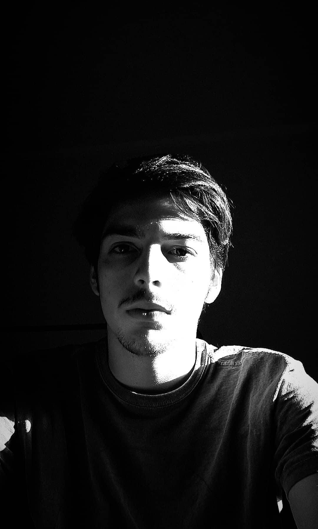 Augusto Jordão – Medium